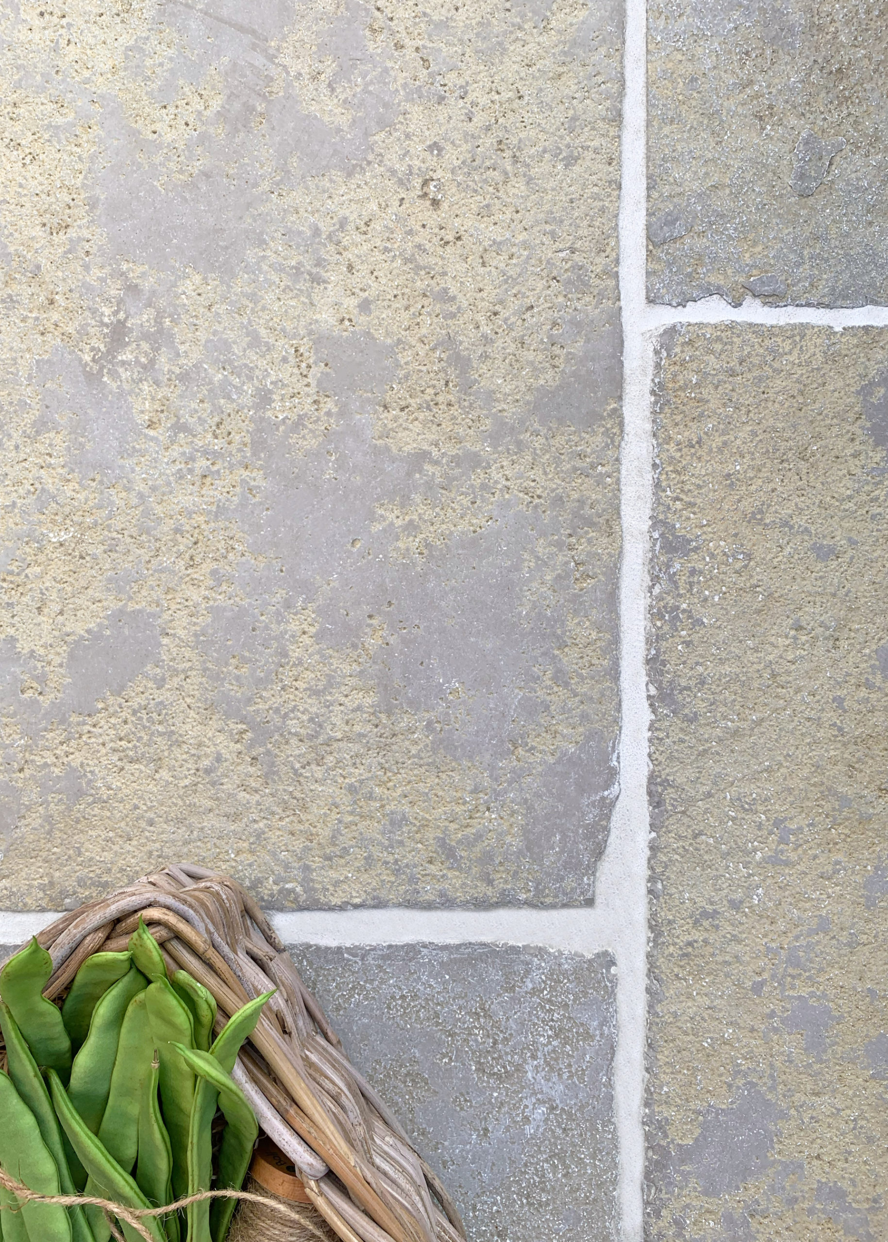 Gunthorpe Limestone Weathered - Humphrey Munson